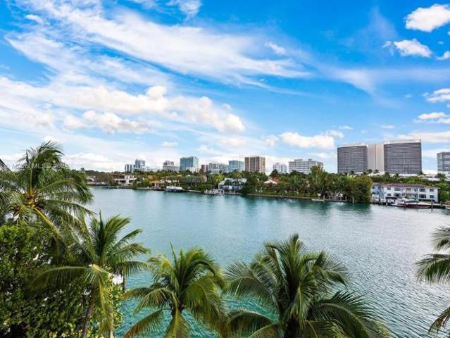 9721 E Bay Harbor Dr #4C, Bay Harbor Islands, FL 33154