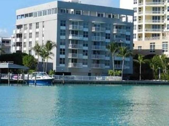 9721 E Bay Harbor Dr #4C Bay Harbor Islands, FL 33154