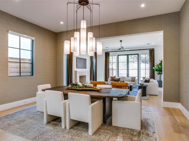 9721 Kerrisdale Lane