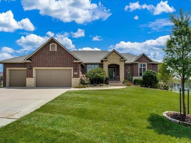 9721 W Westlakes Ct, Wichita, KS 67205