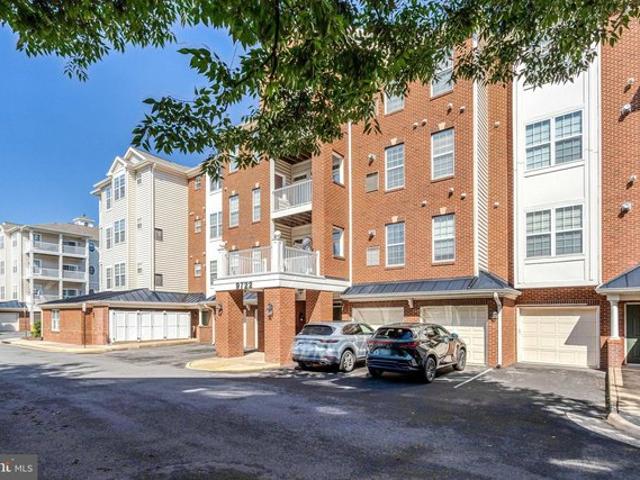 9722 Holmes Pl Unit 407, Manassas Park, VA 20111
