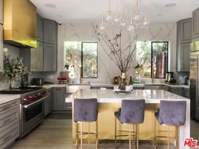 9722 Saturn St, Los Angeles, CA 90035