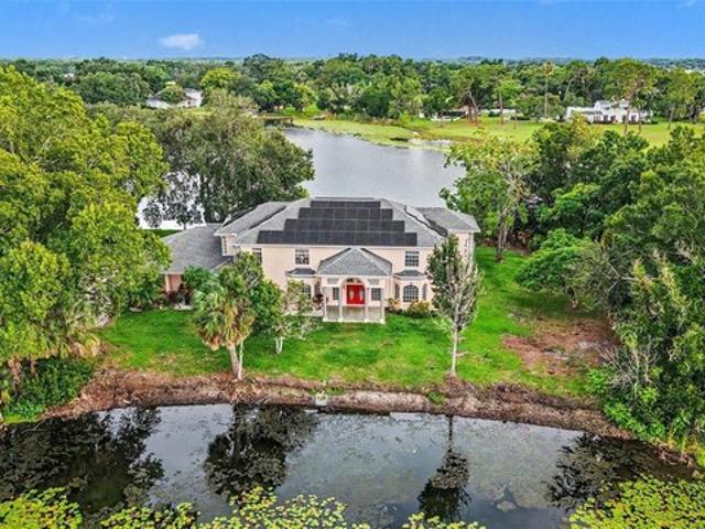 9723 Yeshua Way, Tampa, FL 33618