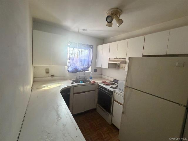 972 E 88th Street 1