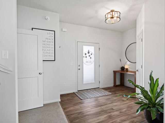 972 Forest Edge Circle