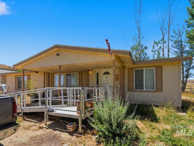 9735 Bill Burns Rd