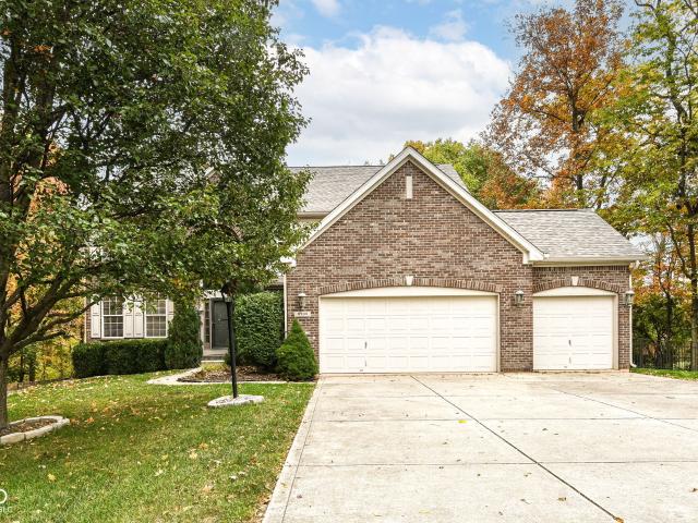 9735 Trevia Dr, Indianapolis, IN 46236 | MLS #22075 | Compass