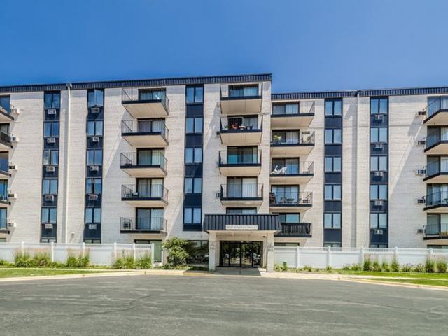 9737 N Fox Glen Dr Apt 1N, Niles, IL 60714
