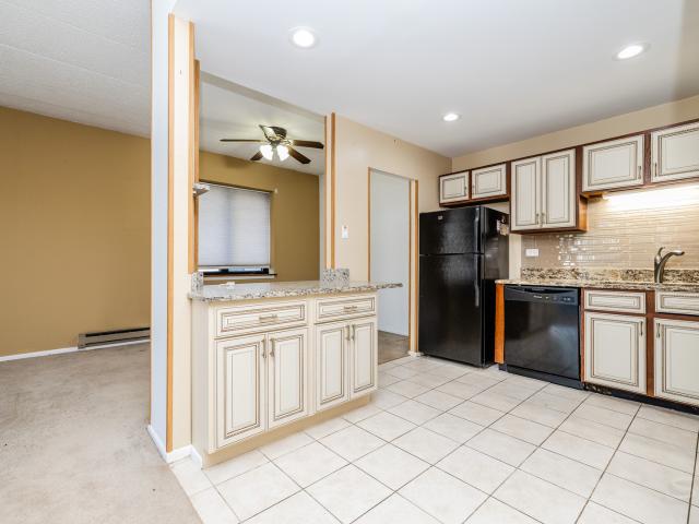9737 N Fox Glen Drive # 1N