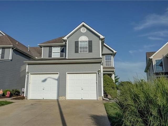 9739 N Lewis Ave, Kansas City, MO 64157