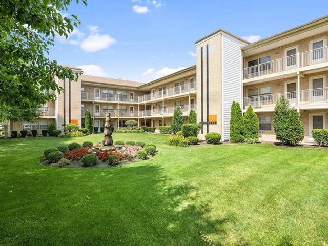 9739 S Kedzie 9732/9 Fwy, Evergreen Park, IL 60805