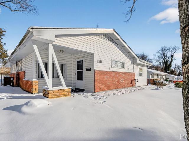 9732 Cambria Dr, St. Louis, MO 63136 | Compass