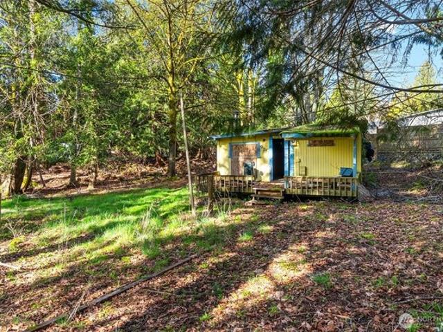 9733 Lookout Dr NW, Olympia, WA 98502