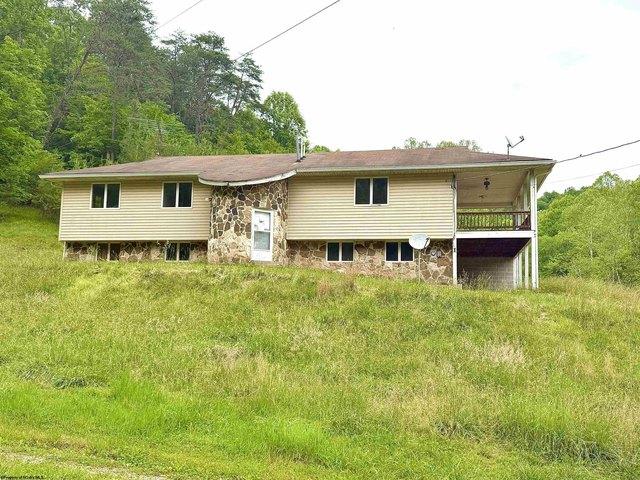 973 Bonnett Hollow Rd, Glenville, WV 26351