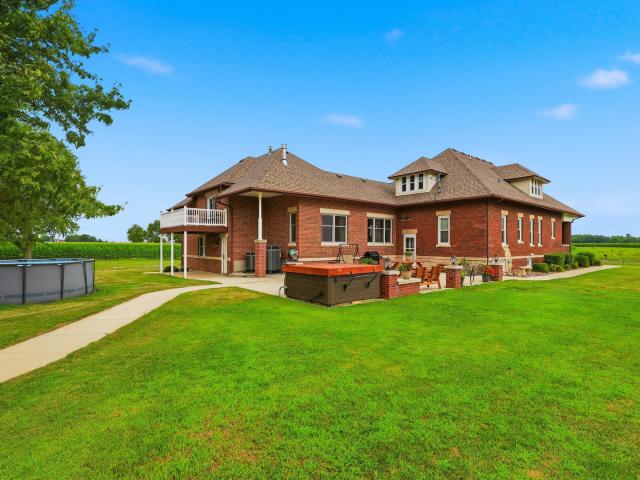 973 E 2500 North Road