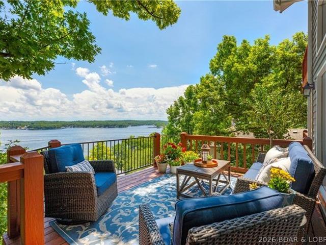 973 Eagle Dr, Lake Ozark, MO 65049