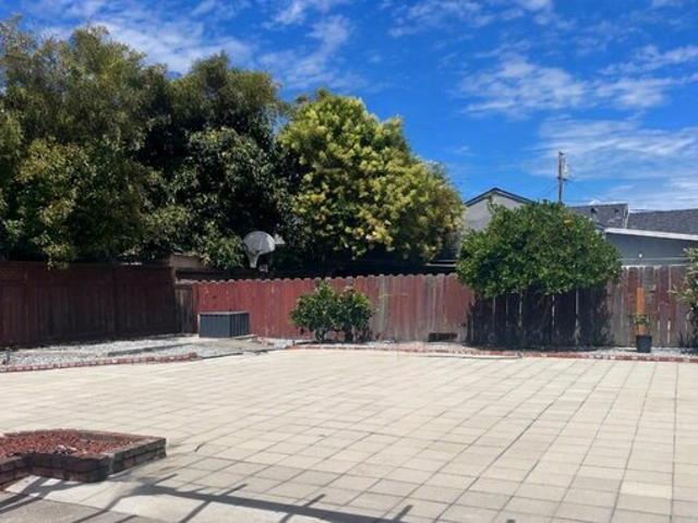 973 Phillips Way, Hayward, CA 94541