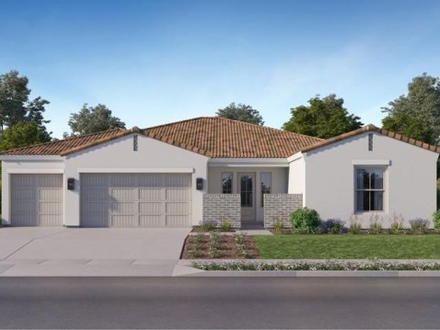 973 Pinecrest Rd W, Madera, CA 93636