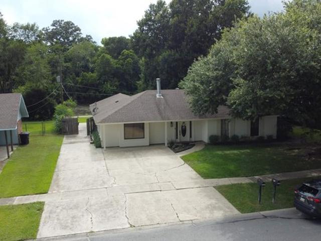 9744 Mint Dr, Baton Rouge, LA 70809
