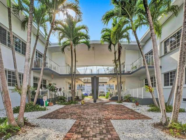 9745 Bay Harbor Terrace #28 Bay Harbor Islands, FL 33154