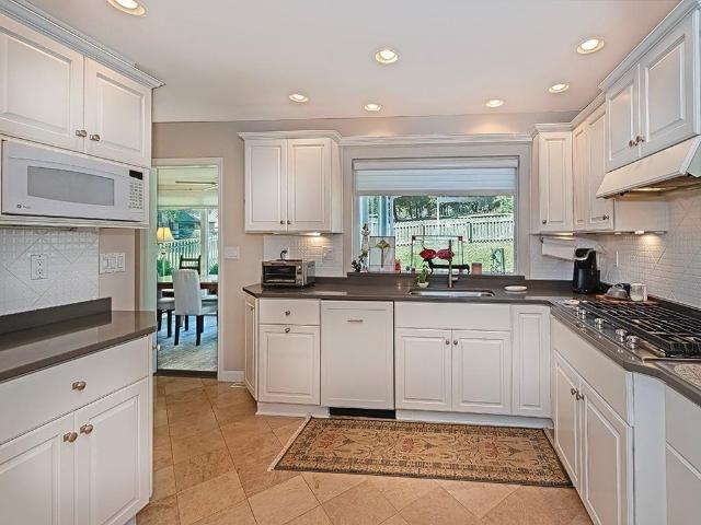 9745 Lindsay Rd, Pittsburgh, PA 15237 | MLS #1763