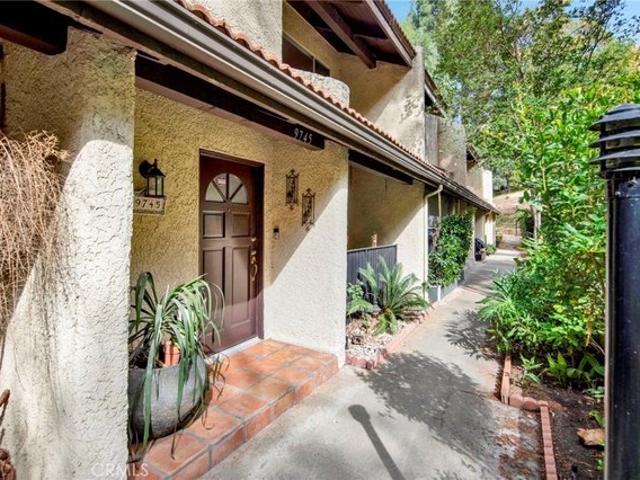 9745 Via Roma, Burbank, CA 91504