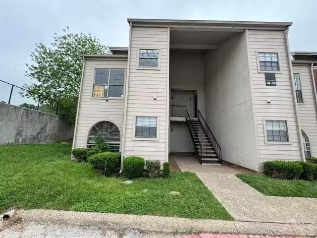 9747 Whitehurst Dr #137, Dallas, TX 75243