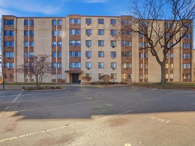 9740 S Pulaski Rd Apt 605, Oak Lawn, IL 60453