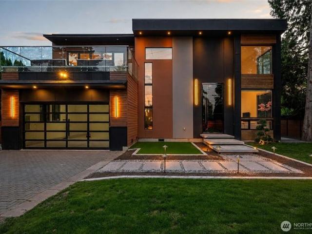 9741 nd Ave NE, Kirkland, WA 98033