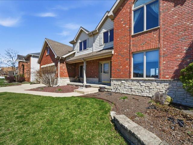 9741 Whitehall Gdn, Munster, IN 46321 | MLS #836691 | Compass
