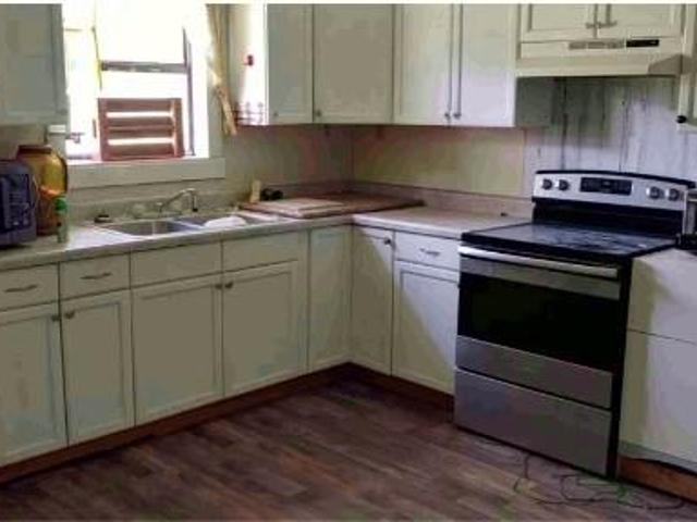 9743 Westbend