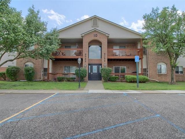 9743 Wildflower Ct, Van Buren Township, MI 48111