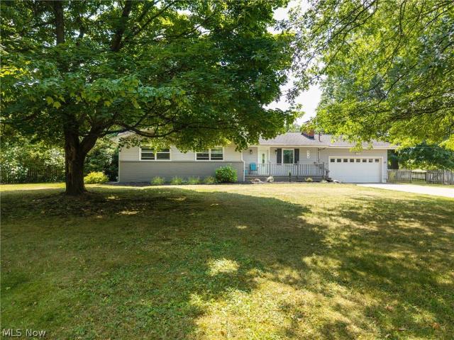 974 Skyland Drive