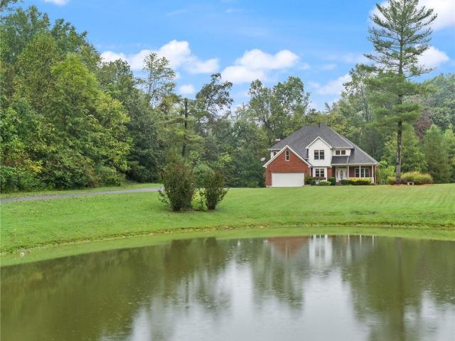 974 Pinewood Trail NE