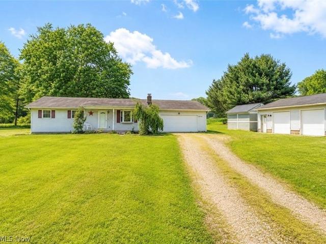 9754 Stonecreek Rd, Newcomerstown, OH 43832