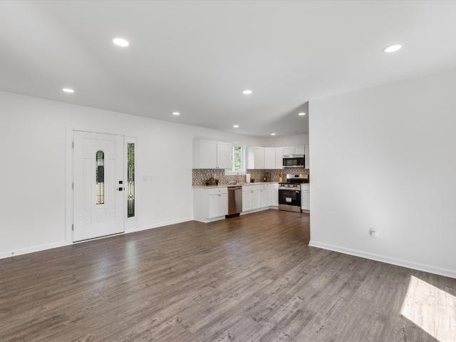 9755 Portage Trail