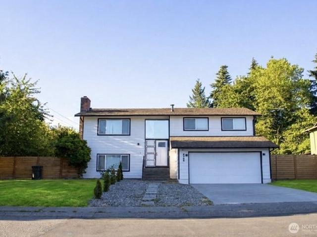 9755 S 239th Pl, Kent, WA 98031