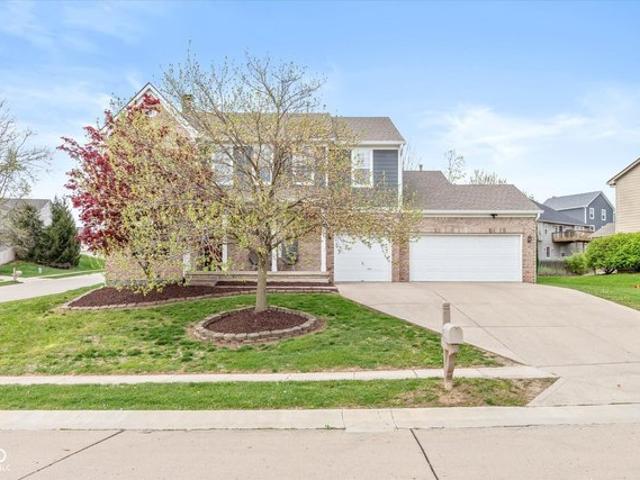 9756 Scotch Pine Ct, Fishers, IN 46037
