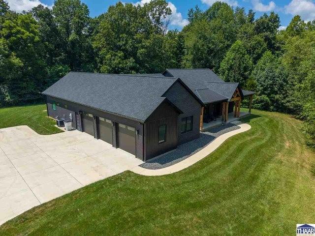 9757 Conner Ct, Terre Haute, IN 47802