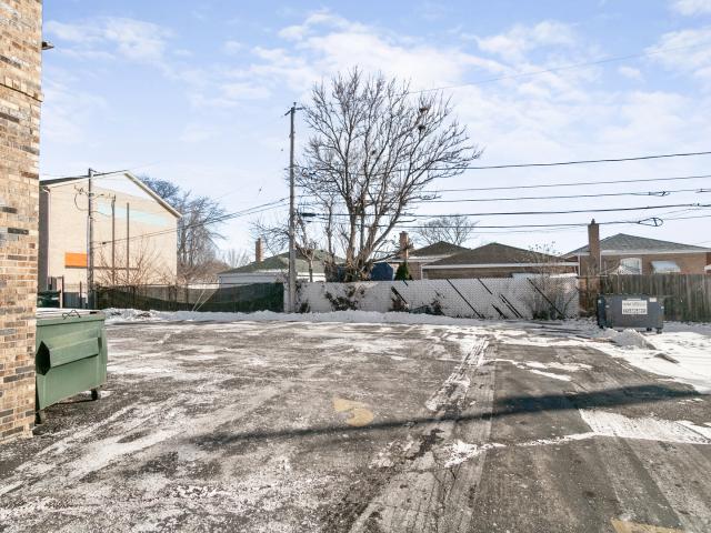 9757 S Kedzie Avenue