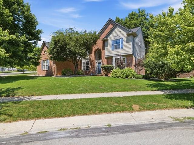 9758 Loganberry Ln, Indianapolis, IN 46256