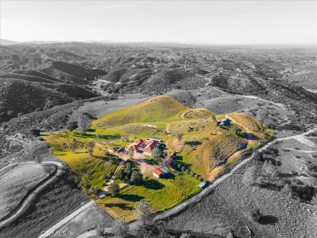 9750 Random Canyon Way, Creston, CA 93432 | MLS #SC25281