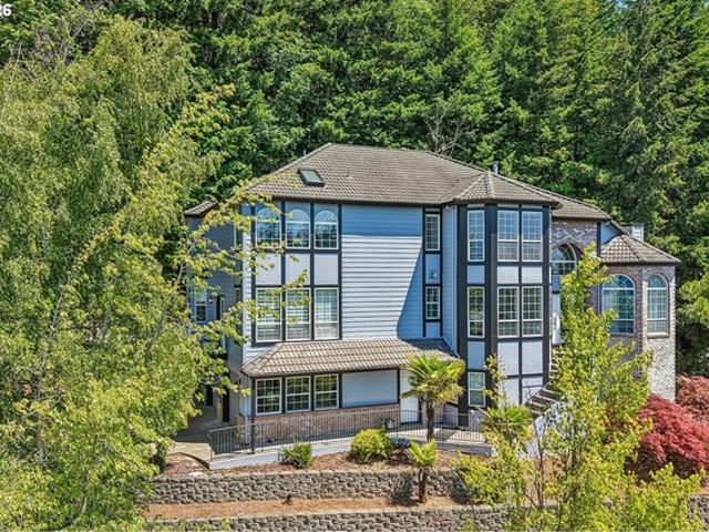9750 SE Westview Ct, Happy Valley, OR 97086