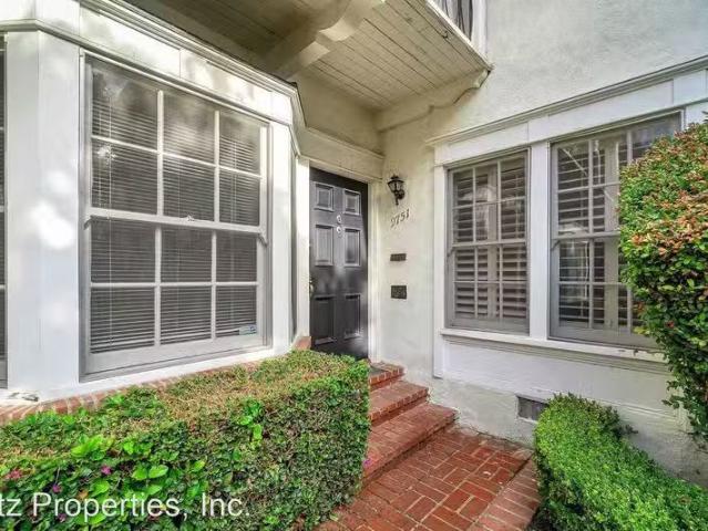 9751 Gregory Way 9749 Gregory Way