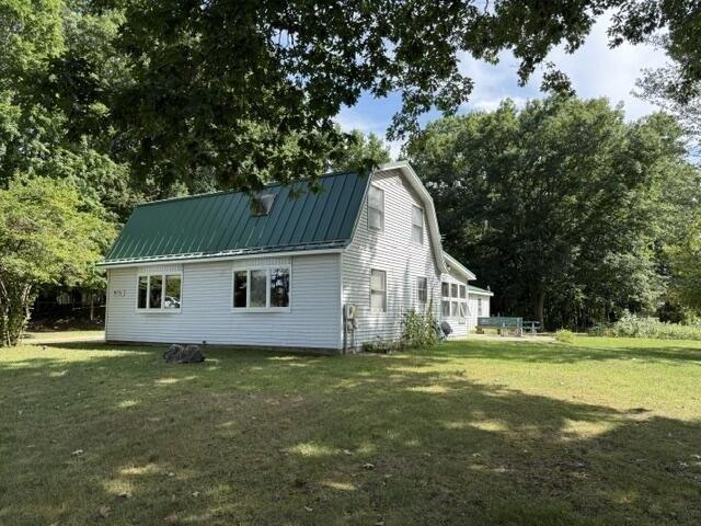 9751 Howard City Edmore Rd, Lakeview, MI 48850