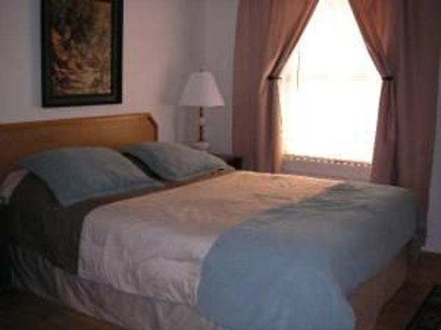 $975 / 1br Fully furnished, move in ready, newly remodeled duplex Roswell