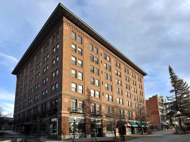 $975 / 2br 900ft² Incredible 2br in the Placer on the walking mall 5F Helena