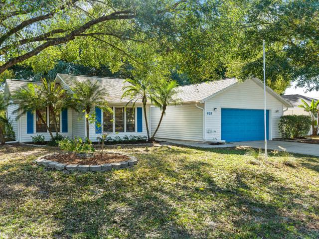 975 4th Ln, Vero Beach, FL 32962 | MLS #B26028