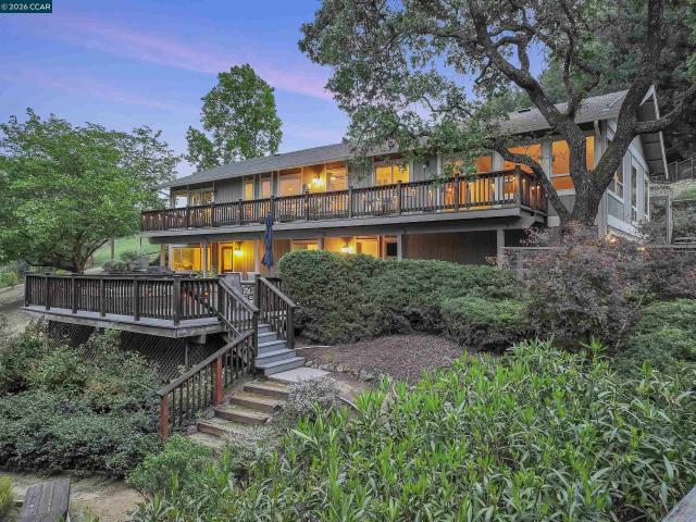 975 Calle Verde, Martinez, CA 94553 | MLS #41129 | Compass