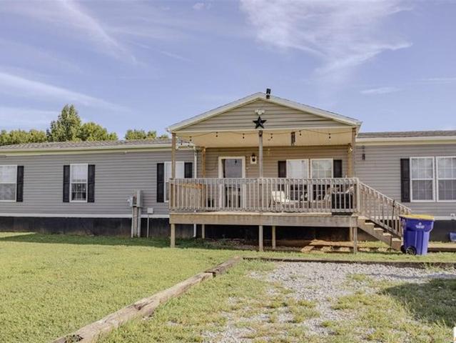 975 Crail Hope Rd, Hardyville, KY 42746